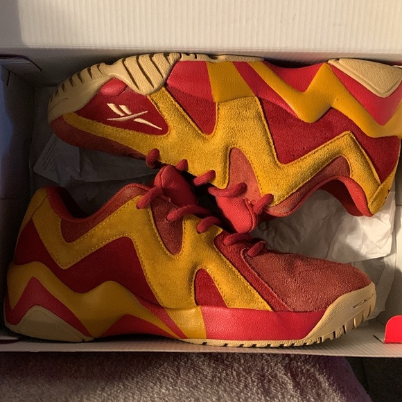 Reebok | Shoes | Reebok Hurrikaze Ii Low Looney Tunes Wile E Coyote Men ...
